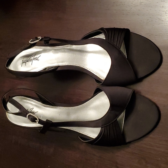 Jacqueline Ferrar | Shoes | Sandals | Poshmark